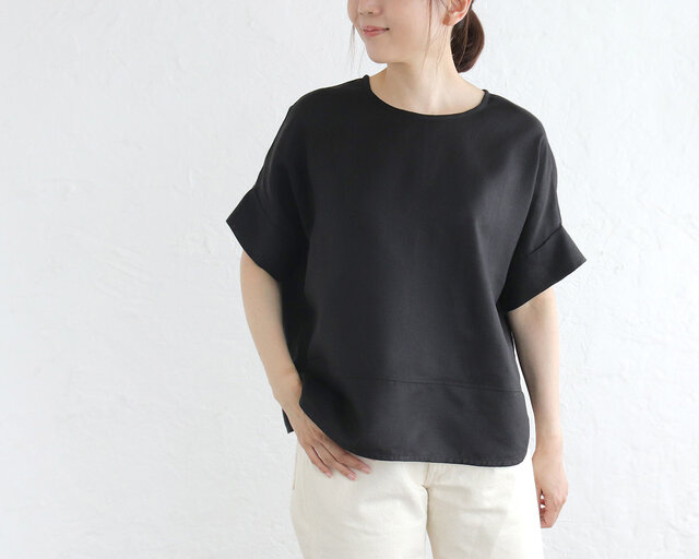 大人のTシャツに。リネンのワイドプルオーバーブラウス（ブラック）TP34 | iichi 日々の暮らしを心地よくするハンドメイドやアンティークのマーケットプレイス
