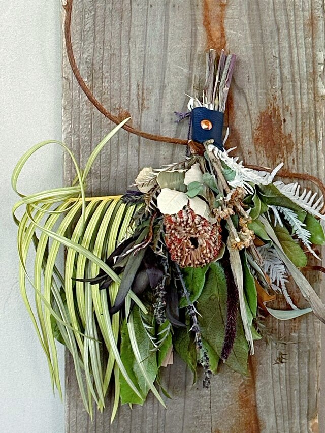 Botanical Swag ― 小さな重み | iichi 日々の暮らしを心地よくするハンドメイドやアンティークのマーケットプレイス