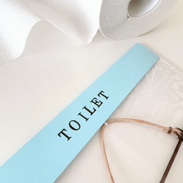 受注制作 】シロクマのToiletオーナメント | iichi 日々の暮らしを心地よくするハンドメイドやアンティークのマーケットプレイス