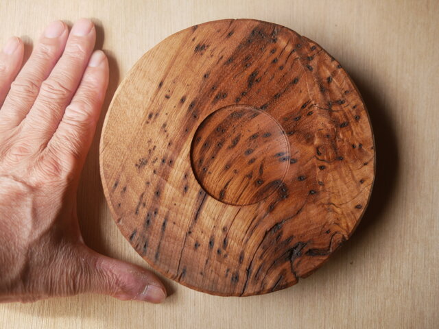 丸鉢 くり アマニ油仕上げ #0428 | iichi 日々の暮らしを心地よくするハンドメイドやアンティークのマーケットプレイス