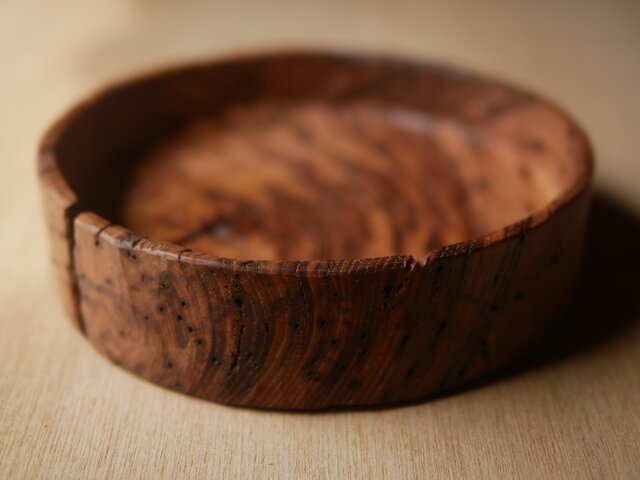 丸鉢 くり アマニ油仕上げ #0428 | iichi 日々の暮らしを心地よくするハンドメイドやアンティークのマーケットプレイス