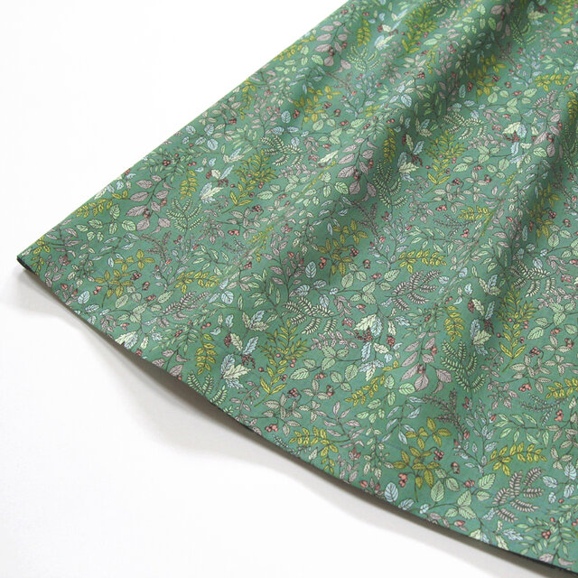 【即納】軽くて、さらり。優しい肌触り。ボタニカル ギャザースカート（ダークシーグリーン）リーフ 植物模様 | iichi 日々の暮らしを心地よくするハンドメイドやアンティークのマーケットプレイス