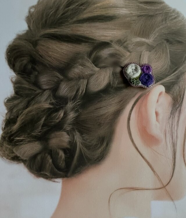 *Always*可憐な小花のヘアピン | iichi 日々の暮らしを心地よくするハンドメイドやアンティークのマーケットプレイス