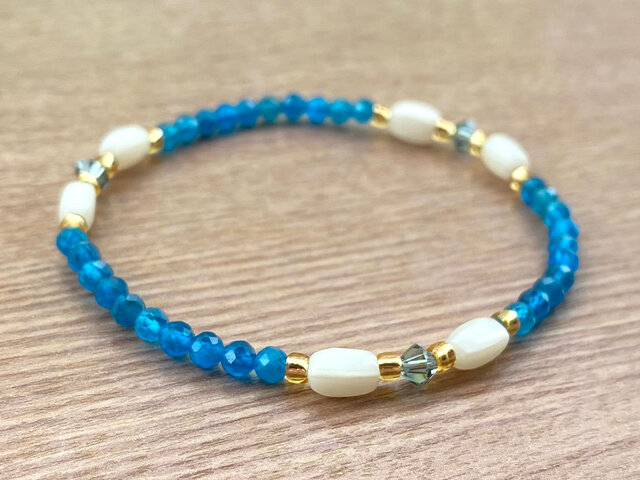 Beaded bracelet-95 | iichi 日々の暮らしを心地よくするハンドメイドやアンティークのマーケットプレイス