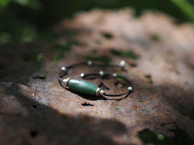 -Pyu old beads- code bracelet | iichi 日々の暮らしを心地よくするハンドメイドやアンティークのマーケットプレイス