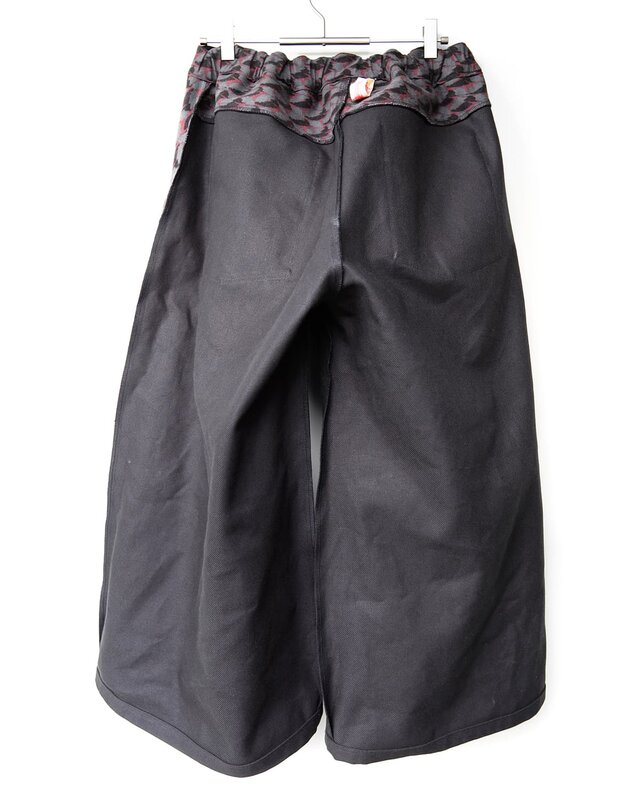 カツラギ・ビッグトラウザーズ 【gri:n ai】 | iichi 日々の暮らしを心地よくするハンドメイドやアンティークのマーケットプレイス