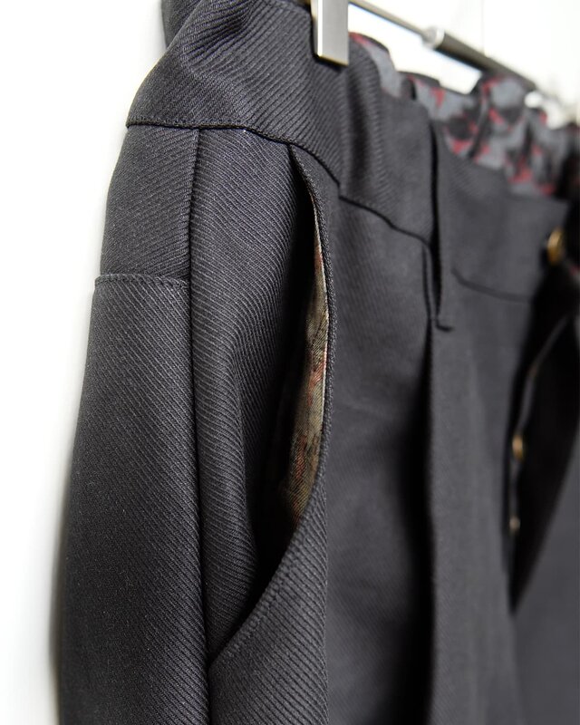 カツラギ・ビッグトラウザーズ 【gri:n ai】 | iichi 日々の暮らしを心地よくするハンドメイドやアンティークのマーケットプレイス