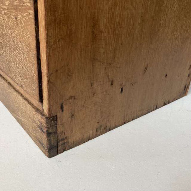 幅広の4杯小引き出し | iichi 日々の暮らしを心地よくするハンドメイドやアンティークのマーケットプレイス