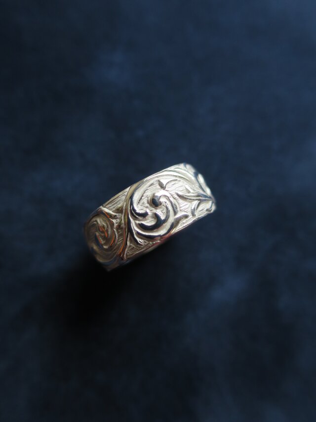 SV Acanthus Ring | iichi 日々の暮らしを心地よくするハンドメイドやアンティークのマーケットプレイス