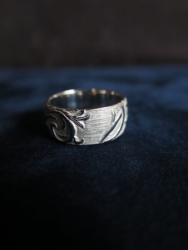 SV Acanthus Ring | iichi 日々の暮らしを心地よくするハンドメイドやアンティークのマーケットプレイス
