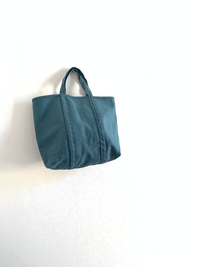 BESS TOTE(M) シーブルー | iichi 日々の暮らしを心地よくするハンドメイドやアンティークのマーケットプレイス