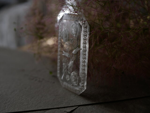 Birds ＆ Flowers 鳥と花 ルーサイトブローチ ヴィンテージブローチ フランス ブロカント | iichi 日々の暮らしを心地よくするハンドメイドやアンティークのマーケットプレイス