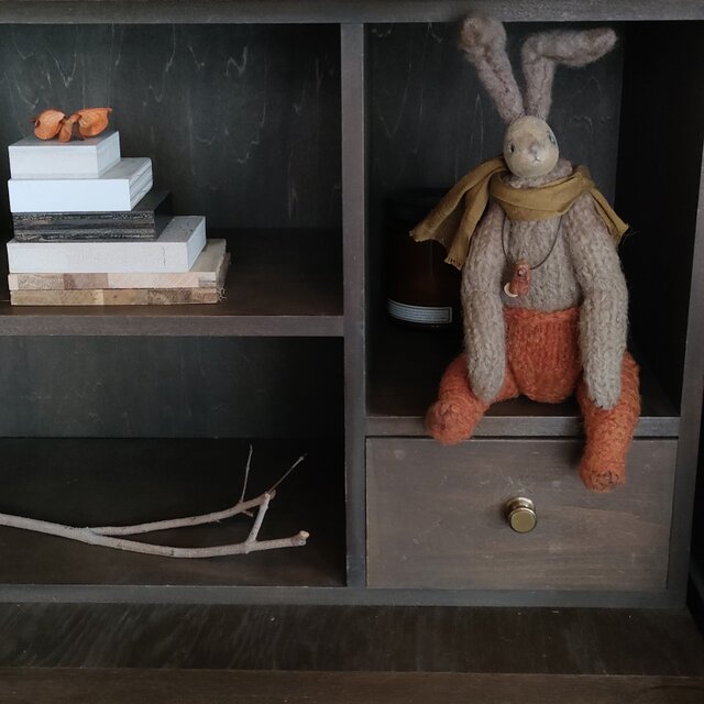 うさぎ orange | iichi 日々の暮らしを心地よくするハンドメイドやアンティークのマーケットプレイス