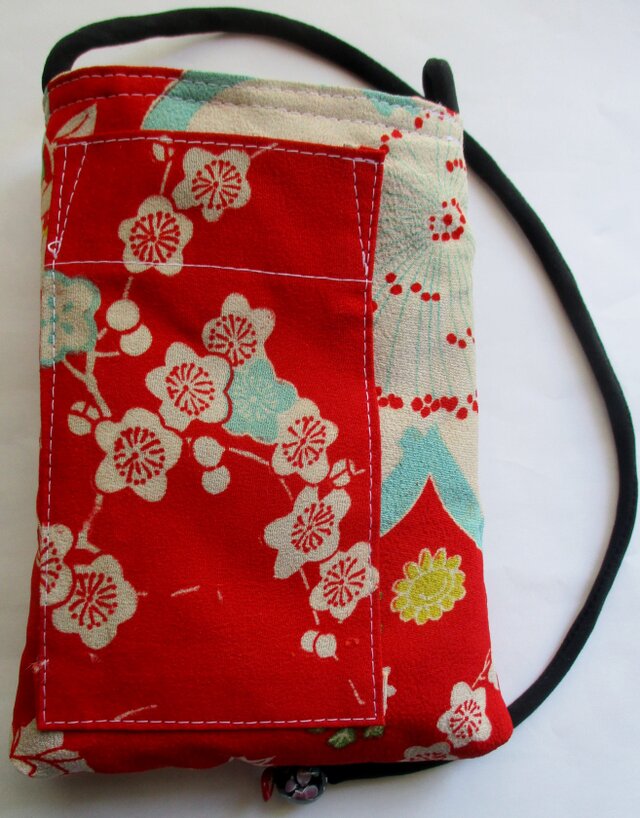 8253 お蒲団側で作ったスマホポーチ＃送料無料 | iichi 日々の暮らしを心地よくするハンドメイドやアンティークのマーケットプレイス