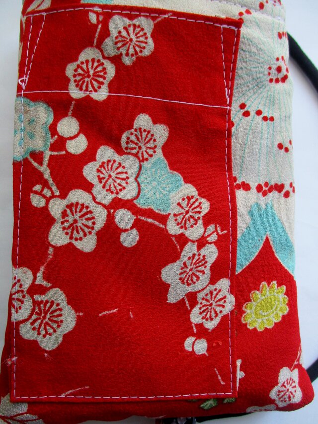 8253 お蒲団側で作ったスマホポーチ＃送料無料 | iichi 日々の暮らしを心地よくするハンドメイドやアンティークのマーケットプレイス