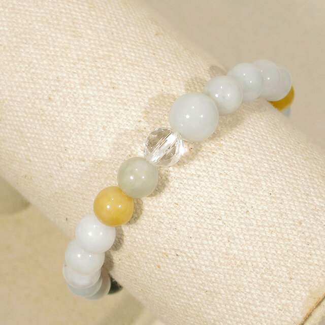 本翡翠と本水晶のブレスレット（内周：16.5cm、天然石、120面カット、マルチカラー） | iichi 日々の暮らしを心地よくするハンドメイドやアンティークのマーケットプレイス