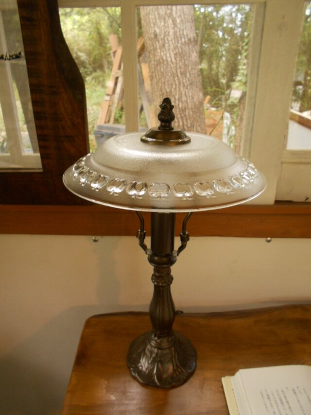 レトロランプ 06-01 | iichi 日々の暮らしを心地よくするハンドメイドやアンティークのマーケットプレイス