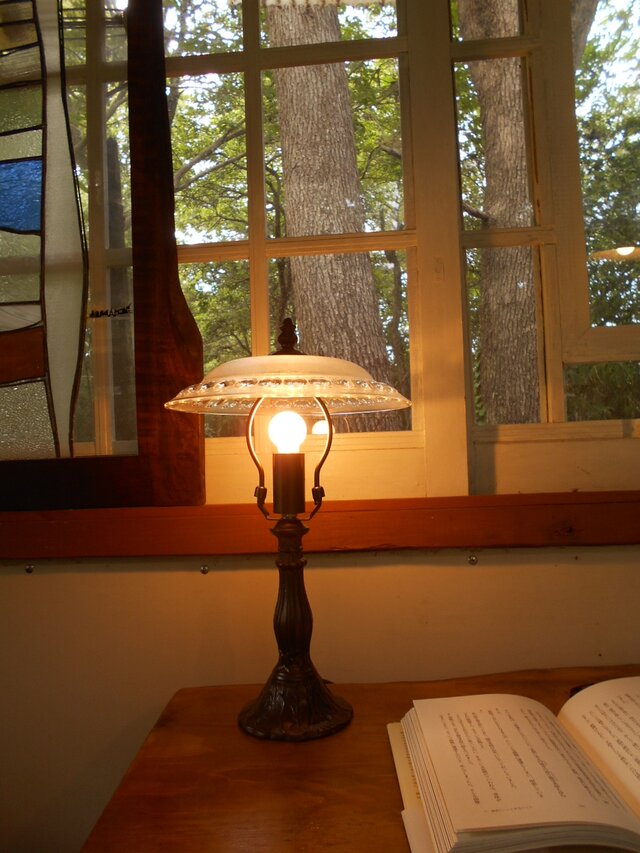 レトロランプ 06-01 | iichi 日々の暮らしを心地よくするハンドメイドやアンティークのマーケットプレイス