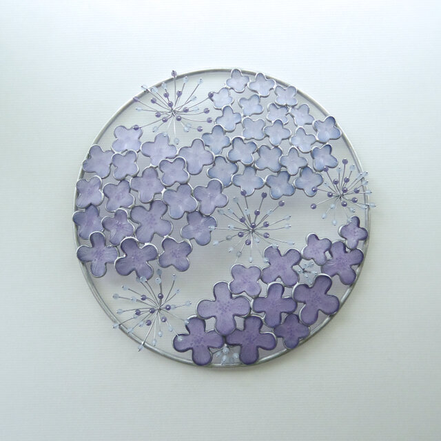 ガラスのリース[紫陽花]LL | iichi 日々の暮らしを心地よくするハンドメイドやアンティークのマーケットプレイス