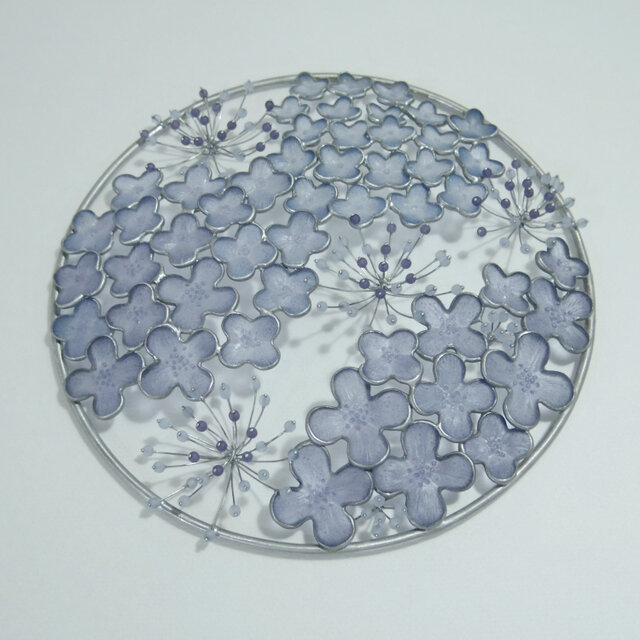 ガラスのリース[紫陽花]LL | iichi 日々の暮らしを心地よくするハンドメイドやアンティークのマーケットプレイス