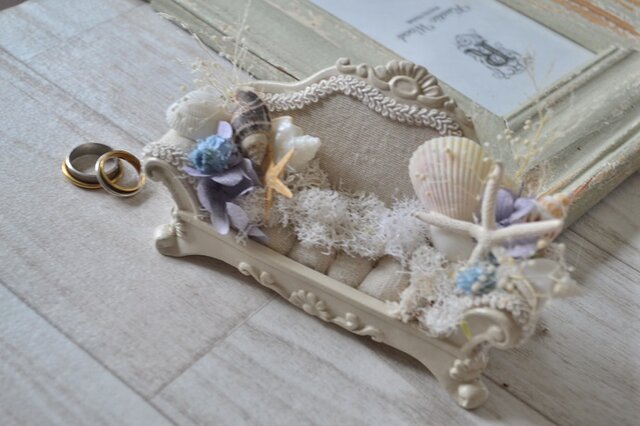 シェルのソファ＊リングピロー | iichi 日々の暮らしを心地よくするハンドメイドやアンティークのマーケットプレイス