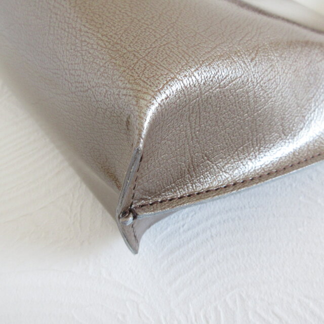 NEWライン♪《牛革》ロングハンドル・底マチワイド・一枚革のミニトート・0606 | iichi 日々の暮らしを心地よくするハンドメイドやアンティークのマーケットプレイス