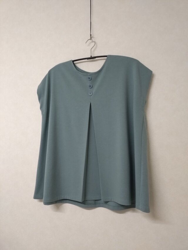 気取りの無いゆったりTシャツ？BLPO−405 | iichi 日々の暮らしを心地よくするハンドメイドやアンティークのマーケットプレイス