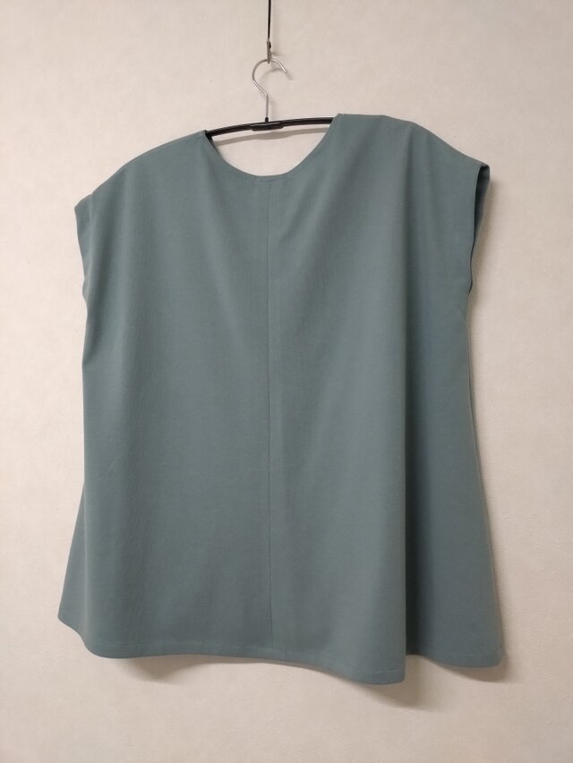 気取りの無いゆったりTシャツ？BLPO−405 | iichi 日々の暮らしを心地よくするハンドメイドやアンティークのマーケットプレイス