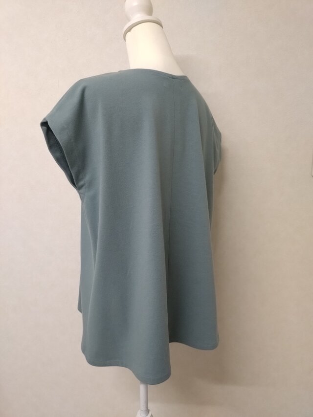 気取りの無いゆったりTシャツ？BLPO−405 | iichi 日々の暮らしを心地よくするハンドメイドやアンティークのマーケットプレイス