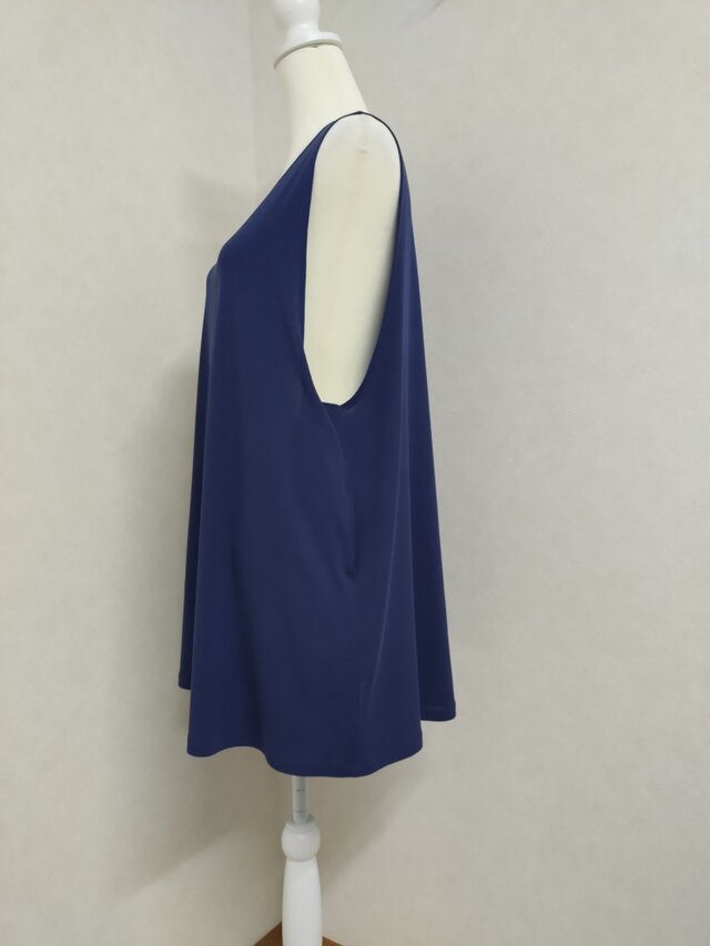 超シンプル！フレアーチュニック。ソフトネイビー。BLF-397 | iichi 日々の暮らしを心地よくするハンドメイドやアンティークのマーケットプレイス