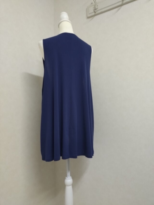 超シンプル！フレアーチュニック。ソフトネイビー。BLF-397 | iichi 日々の暮らしを心地よくするハンドメイドやアンティークのマーケットプレイス