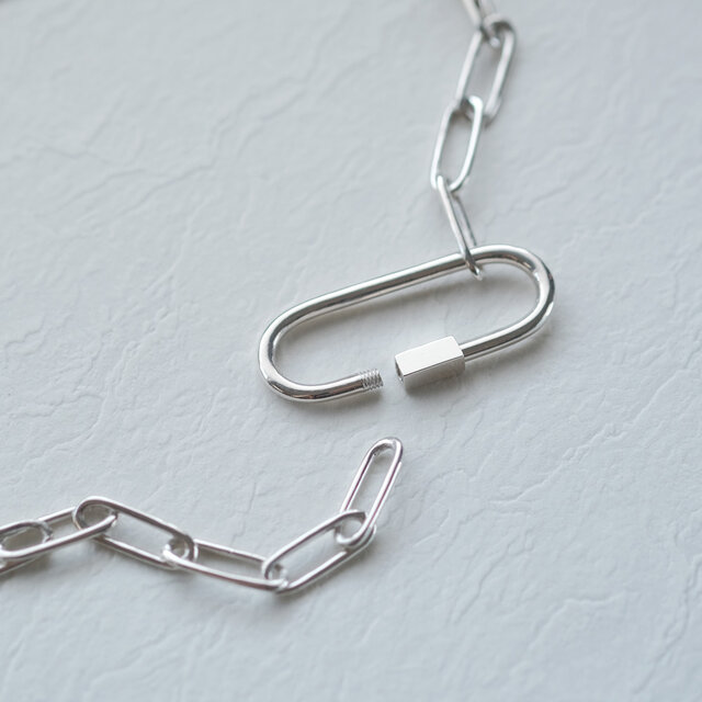 カラビナ ボールド ネックレス シルバー925 | iichi 日々の暮らしを心地よくするハンドメイドやアンティークのマーケットプレイス