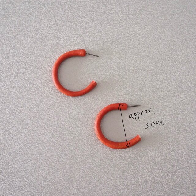 スノマルピアスL | iichi 日々の暮らしを心地よくするハンドメイドやアンティークのマーケットプレイス