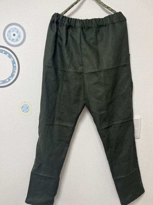 着心地のよい日常服 定番テーパード リネン グリーン | iichi 日々の暮らしを心地よくするハンドメイドやアンティークのマーケットプレイス