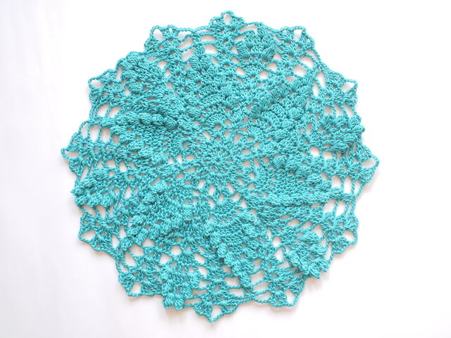 starbo ドイリー マーメイドグリーン【25.0cm】 | iichi 日々の暮らしを心地よくするハンドメイドやアンティークのマーケットプレイス