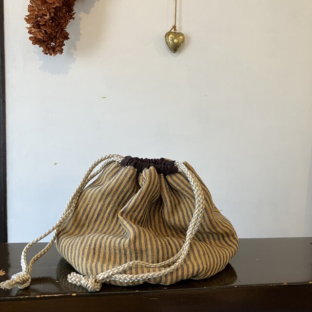 キイロチェックの巾着袋(BA-116) | iichi 日々の暮らしを心地よくするハンドメイドやアンティークのマーケットプレイス