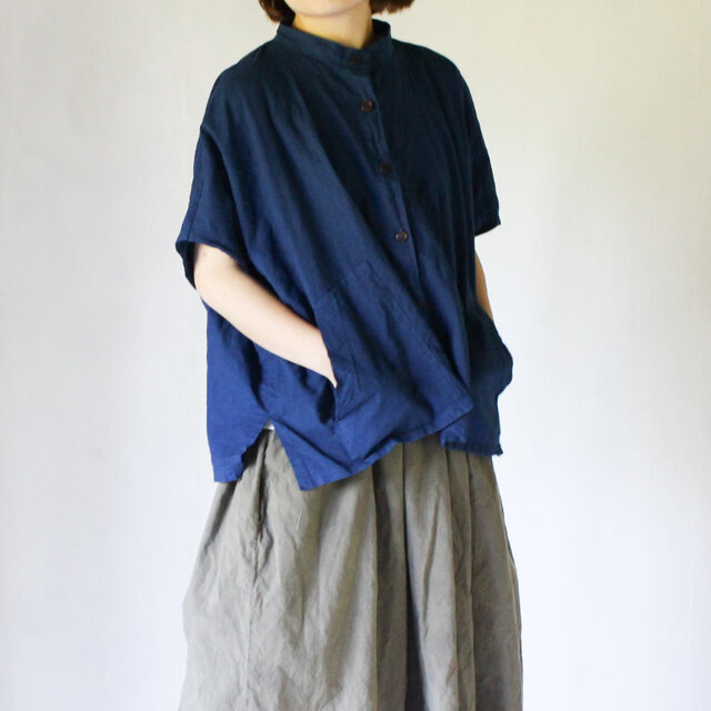 square pocket shirt / 群青色 / 藍染め | iichi 日々の暮らしを心地よくするハンドメイドやアンティークのマーケットプレイス