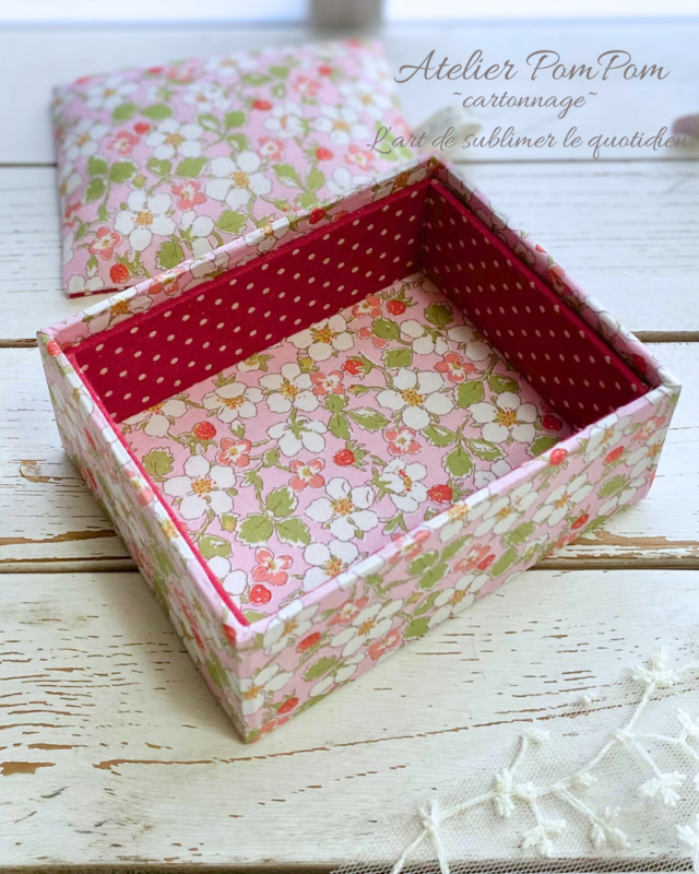 Pom doux petite ＊ リバティ ペイザンヌの小さな布箱（ピンク） | iichi 日々の暮らしを心地よくするハンドメイドやアンティークのマーケットプレイス