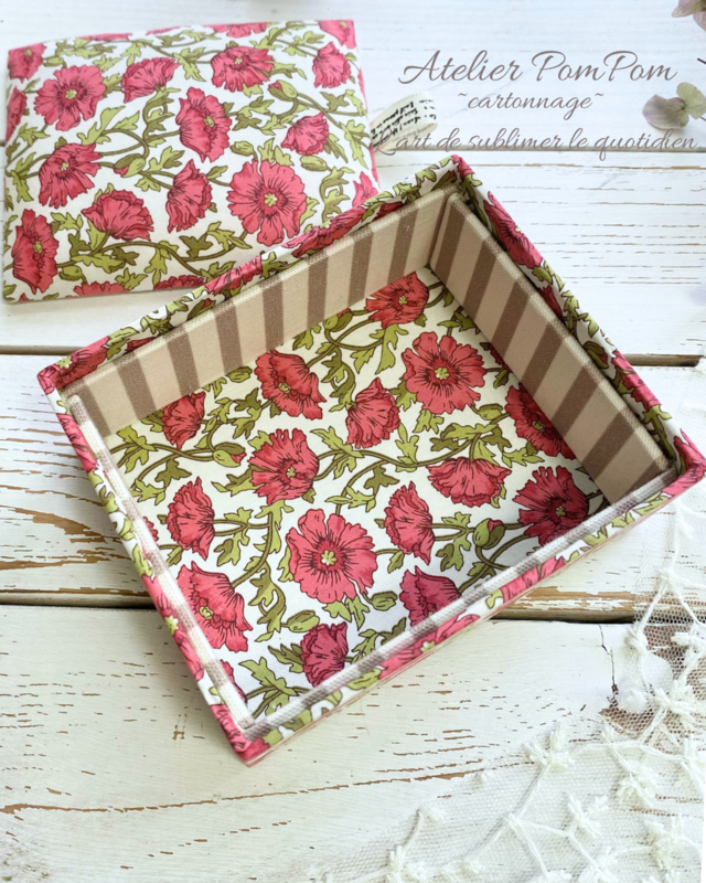 Pom doux petite ＊ リバティ アステルリースの布箱（レッド） | iichi 日々の暮らしを心地よくするハンドメイドやアンティークのマーケットプレイス