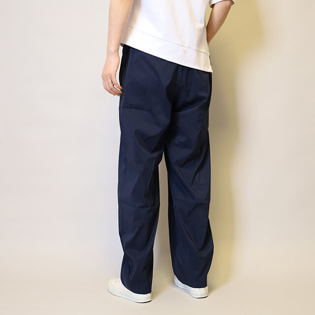 新作 ︎軽量/紫外線対策/撥水/総ゴム仕立てファスナーつきワイドタックパンツ（ネイビー）25025NVF | iichi 日々の暮らしを心地よくするハンドメイドやアンティークのマーケットプレイス