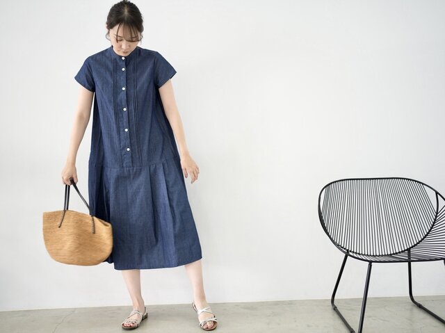 ピンタックワンピース半袖 ︎ 薄手デニム No.344 | iichi 日々の暮らしを心地よくするハンドメイドやアンティークのマーケットプレイス