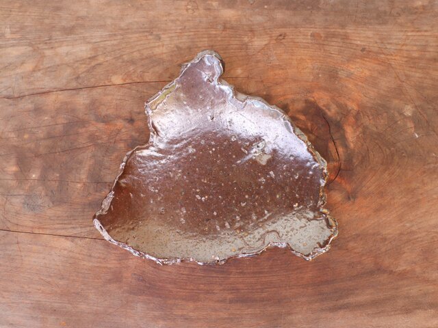 備前焼 ちぎり皿(幅約17cm) sr8-030 | iichi 日々の暮らしを心地よくするハンドメイドやアンティークのマーケットプレイス