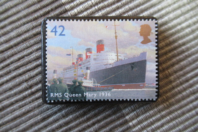 イギリス 客船切手ブローチ10443 | iichi 日々の暮らしを心地よくするハンドメイドやアンティークのマーケットプレイス