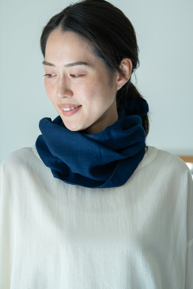 【藍染】リネン混ガーゼ日除けスカーフ【Organic Cotton】 | iichi 日々の暮らしを心地よくするハンドメイドやアンティークのマーケットプレイス