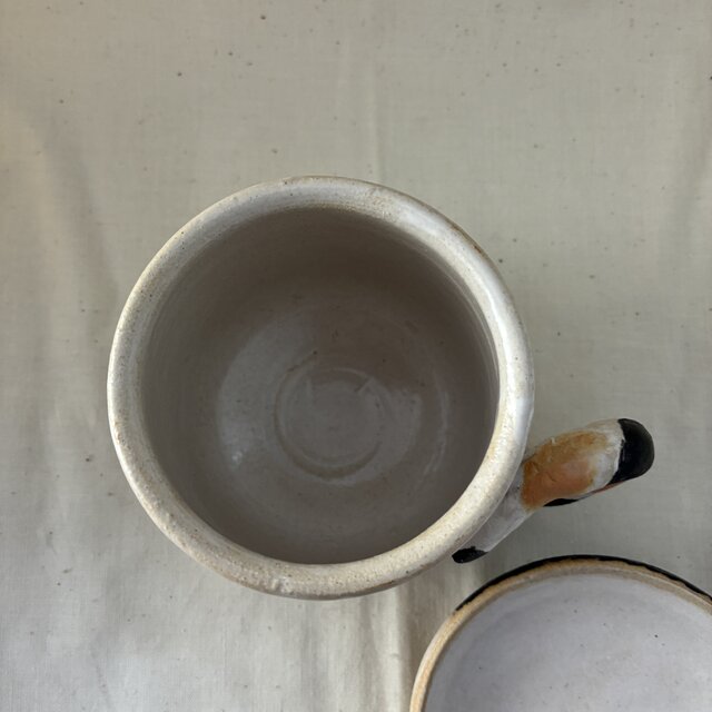 猫カップNO4 | iichi 日々の暮らしを心地よくするハンドメイドやアンティークのマーケットプレイス