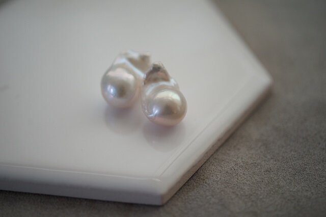 【drop】 K10 oyster baroque pierce | iichi 日々の暮らしを心地よくするハンドメイドやアンティークのマーケットプレイス