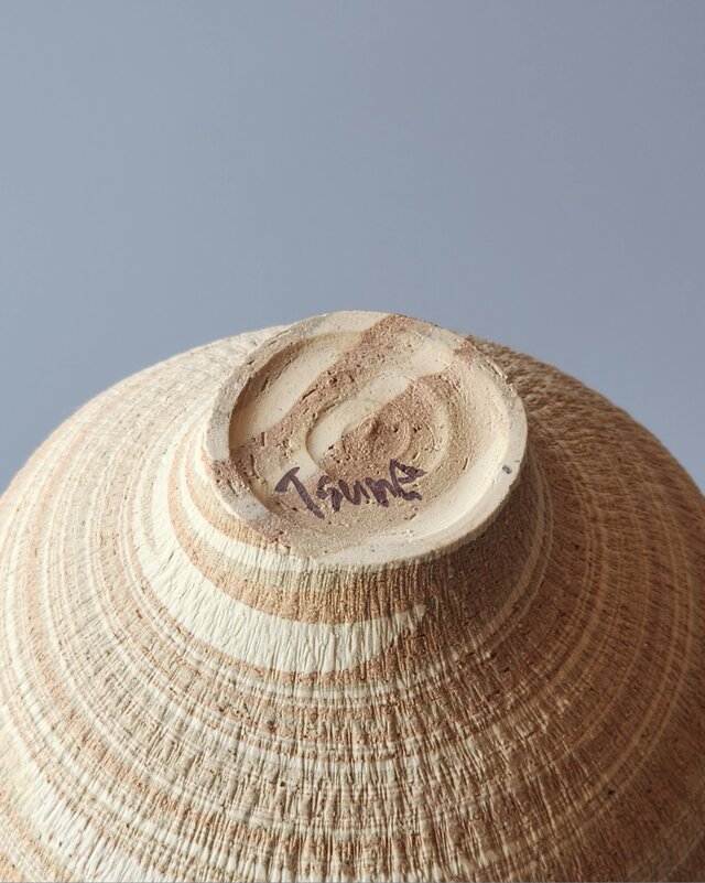 Red and white neriage vase #6 | iichi 日々の暮らしを心地よくするハンドメイドやアンティークのマーケットプレイス