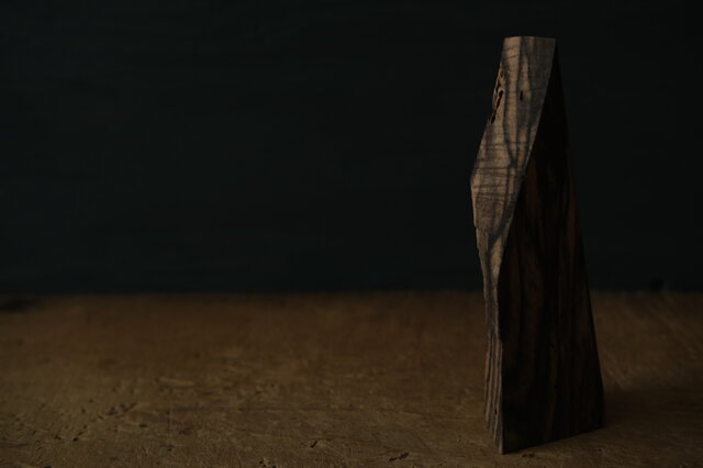 端材オブジェ｜黒柿（E） | iichi 日々の暮らしを心地よくするハンドメイドやアンティークのマーケットプレイス