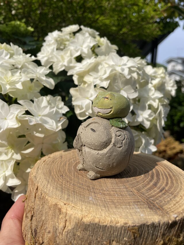 【new】蛙とお地蔵さま | iichi 日々の暮らしを心地よくするハンドメイドやアンティークのマーケットプレイス
