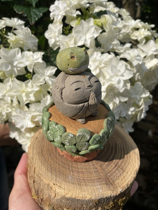 【new】蛙とお地蔵さま | iichi 日々の暮らしを心地よくするハンドメイドやアンティークのマーケットプレイス
